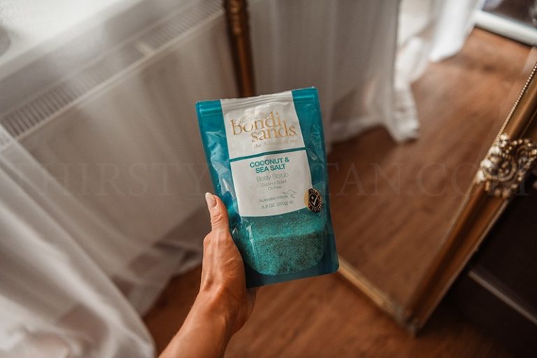 My Self-Tanner Turned Green - What Can I Do? (Explained)